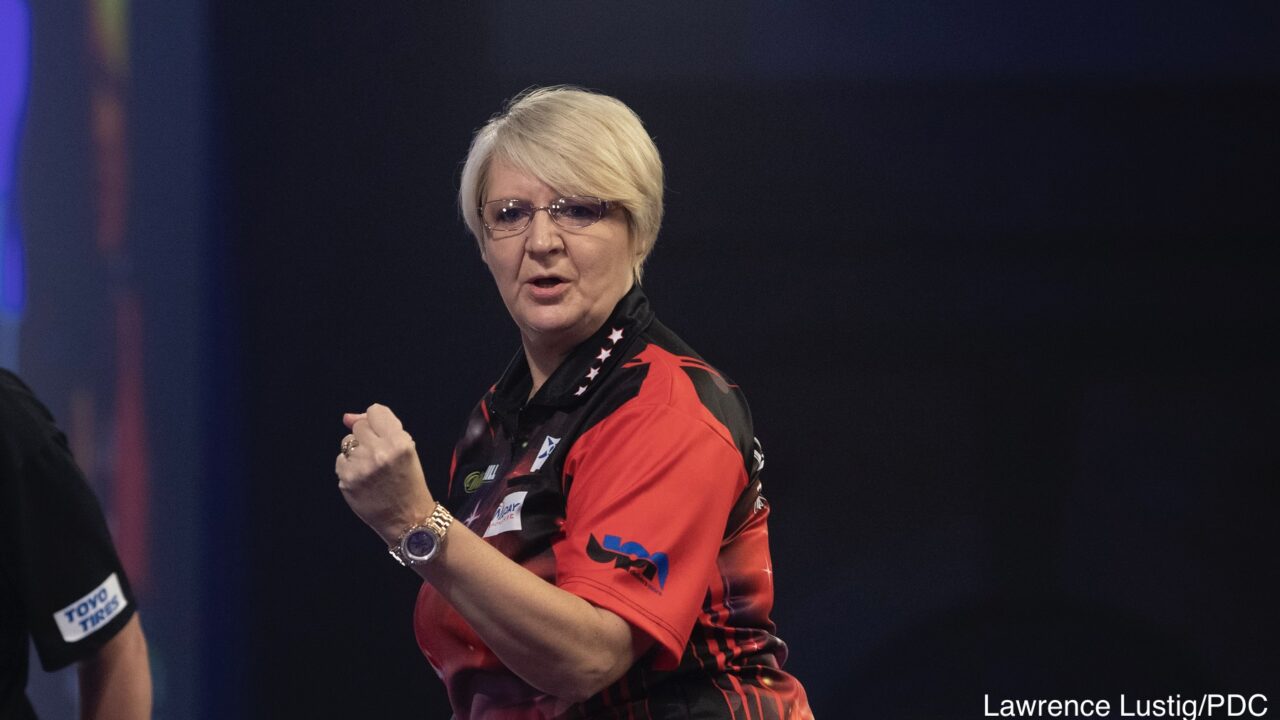 リサ・アシュトン（Lisa Ashton） | ダーツキング